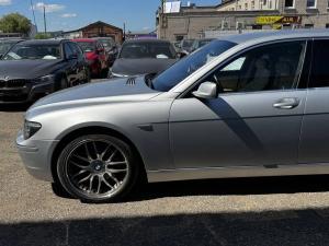Pelēks BMW 730 2006 Daugavpils, ar dzinēja tilpumu 3.00 L un nobraukumu 310 tūkst. km par 5300 €, foto 8 vietnē AUTOMOTO.COM.LV