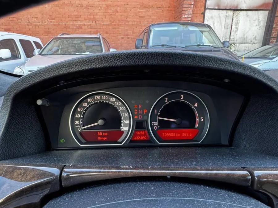 Pelēks BMW 730 2006 Daugavpils, ar dzinēja tilpumu 3.00 L un nobraukumu 310 tūkst. km par 5300 €, foto 20 vietnē AUTOMOTO.COM.LV