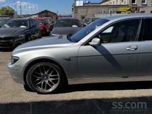 Pelēks BMW 730 2006 Daugavpils, ar dzinēja tilpumu 3.00 L un nobraukumu 0 tūkst. km par 5300 €, foto 8 vietnē AUTOMOTO.COM.LV