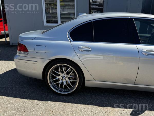 Pelēks BMW 730 2006 Daugavpils, ar dzinēja tilpumu 3.00 L un nobraukumu 0 tūkst. km par 5300 €, foto 8 vietnē AUTOMOTO.COM.LV