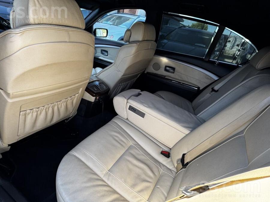 Pelēks BMW 730 2006 Daugavpils, ar dzinēja tilpumu 3.00 L un nobraukumu 0 tūkst. km par 5300 €, foto 26 vietnē AUTOMOTO.COM.LV