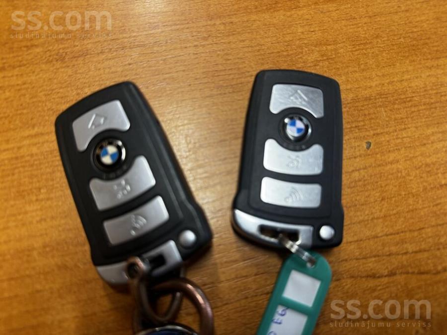 Pelēks BMW 730 2006 Daugavpils, ar dzinēja tilpumu 3.00 L un nobraukumu 0 tūkst. km par 5300 €, foto 33 vietnē AUTOMOTO.COM.LV