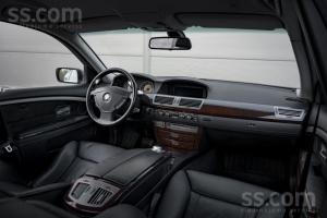 Grey BMW 730 2007 in Riga, with an engine capacity of 3.00 L and mileage of 352 thousand km for 5500 €, photo 13 on AUTOMOTO.COM.LV