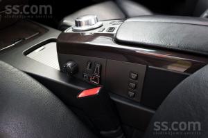 Grey BMW 730 2007 in Riga, with an engine capacity of 3.00 L and mileage of 352 thousand km for 5500 €, photo 14 on AUTOMOTO.COM.LV