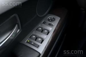 Grey BMW 730 2007 in Riga, with an engine capacity of 3.00 L and mileage of 352 thousand km for 5500 €, photo 28 on AUTOMOTO.COM.LV