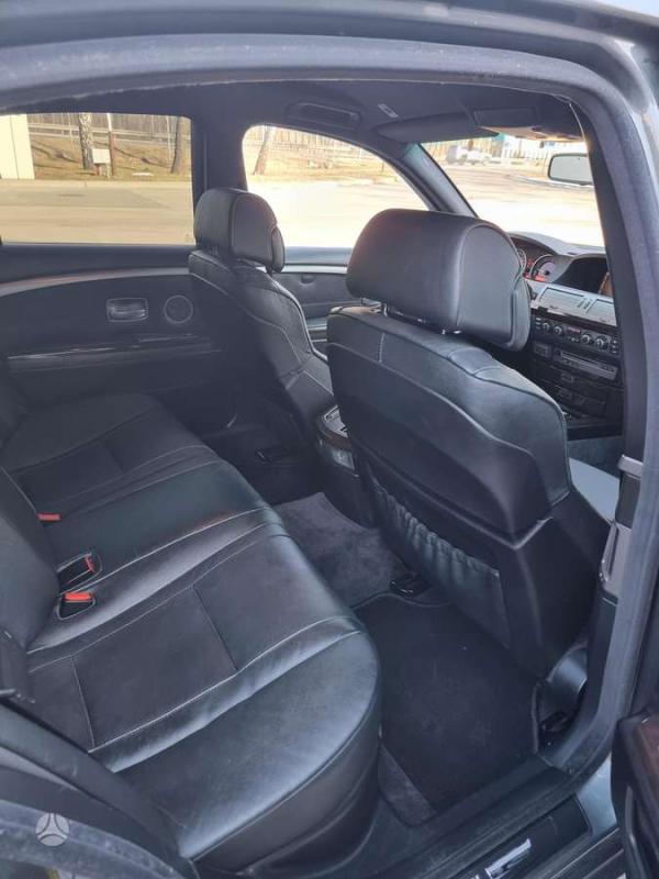 Pelēks BMW 730 2007 Kauņa, ar dzinēja tilpumu 2.99 L un nobraukumu 381 tūkst. km par 4500 €, foto 10 vietnē AUTOMOTO.COM.LV
