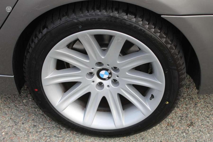 Pelēks BMW 730 2007 Klaipėda, ar dzinēja tilpumu 2.99 L un nobraukumu 339 tūkst. km par 5150 €, foto 7 vietnē AUTOMOTO.COM.LV