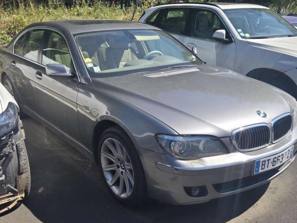 Grey BMW 730 2007 in Jurbarkas, with an engine capacity of 3.00 L and mileage of 309 thousand km for 3600 €, photo 1 on AUTOMOTO.COM.LV