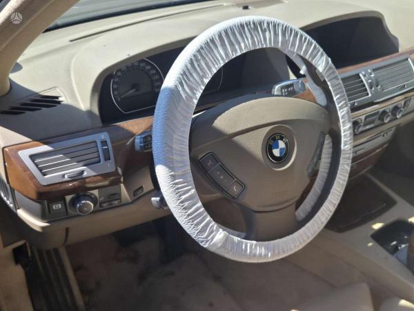 Grey BMW 730 2007 in Jurbarkas, with an engine capacity of 3.00 L and mileage of 309 thousand km for 3600 €, photo 6 on AUTOMOTO.COM.LV