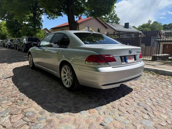 Grey BMW 730 2007 in Vilnius, with an engine capacity of 3.00 L and mileage of 308 thousand km for 4999 €, photo 7 on AUTOMOTO.COM.LV