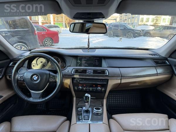 Pelēks BMW 730 2008 Rīga, ar dzinēja tilpumu 3.00 L un nobraukumu 345 tūkst. km par 7990 €, foto 8 vietnē AUTOMOTO.COM.LV