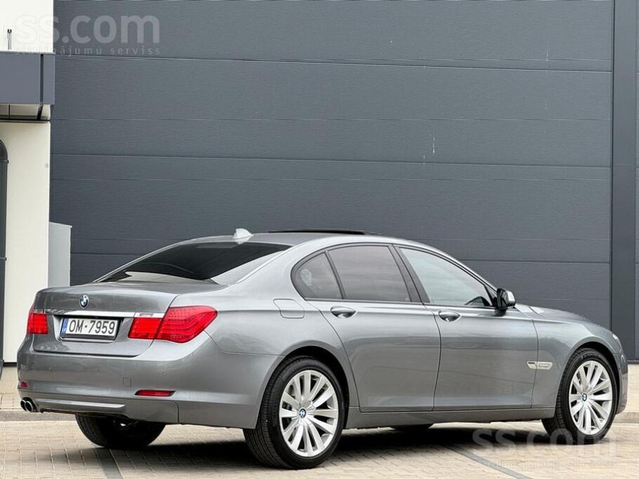 Pelēks BMW 730 2008 Rīga, ar dzinēja tilpumu 3.00 L un nobraukumu 0 tūkst. km par 7950 €, foto 9 vietnē AUTOMOTO.COM.LV
