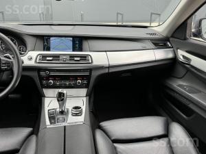 Pelēks BMW 730 2008 Rīga, ar dzinēja tilpumu 3.00 L un nobraukumu 0 tūkst. km par 7950 €, foto 17 vietnē AUTOMOTO.COM.LV
