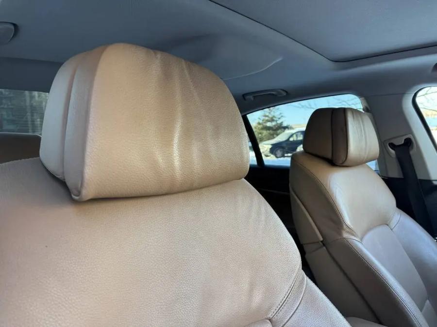 Grey BMW 730 2008 in Riga, with an engine capacity of 3.00 L and mileage of 345 thousand km for 8990 €, photo 9 on AUTOMOTO.COM.LV