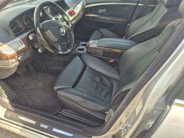 BMW 730 2008 Marijampole vietnē Pelēks BMW 730 2008 Marijampole, ar dzinēja tilpumu 3.00 L un nobraukumu 360 tūkst. km par 6000 €, foto 6 vietnē AUTOMOTO.COM.LV