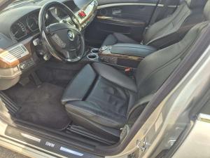 Grey BMW 730 2008 in Marijampole, with an engine capacity of 3.00 L and mileage of 360 thousand km for 6000 €, photo 6 on AUTOMOTO.COM.LV