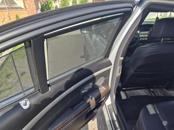 BMW 730 2008 Marijampole vietnē Pelēks BMW 730 2008 Marijampole, ar dzinēja tilpumu 3.00 L un nobraukumu 360 tūkst. km par 6000 €, foto 7 vietnē AUTOMOTO.COM.LV