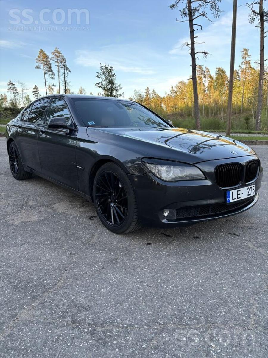 Pelēks BMW 730 2009 Cēsis, ar dzinēja tilpumu 3.00 L un nobraukumu 366 tūkst. km par 8700 €, foto 2 vietnē AUTOMOTO.COM.LV