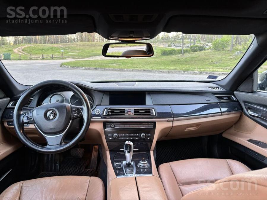 Pelēks BMW 730 2009 Cēsis, ar dzinēja tilpumu 3.00 L un nobraukumu 366 tūkst. km par 8700 €, foto 13 vietnē AUTOMOTO.COM.LV