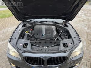 Grey BMW 730 2009 in Valmiera, with an engine capacity of 3.00 L and mileage of 373 thousand km for 9150 €, photo 8 on AUTOMOTO.COM.LV