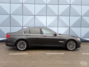 Pelēks BMW 730 2009 Šilutė, ar dzinēja tilpumu 3.00 L un nobraukumu 340 tūkst. km par 8500 €, foto  vietnē AUTOMOTO.COM.LV