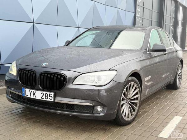 Pelēks BMW 730 2009 Šilutė, ar dzinēja tilpumu 3.00 L un nobraukumu 340 tūkst. km par 8500 €, foto 5 vietnē AUTOMOTO.COM.LV