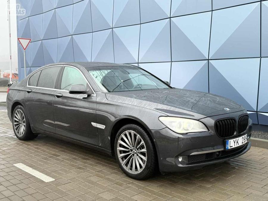 Pelēks BMW 730 2009 Šilutė, ar dzinēja tilpumu 3.00 L un nobraukumu 340 tūkst. km par 8500 €, foto 9 vietnē AUTOMOTO.COM.LV