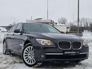 Grey BMW 730 2009 in Siauliai, with an engine capacity of 2.99 L and mileage of 315 thousand km for 9450 €, photo 3 on AUTOMOTO.COM.LV