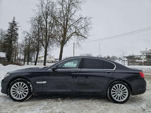 Grey BMW 730 2009 in Siauliai, with an engine capacity of 2.99 L and mileage of 315 thousand km for 9450 €, photo 6 on AUTOMOTO.COM.LV