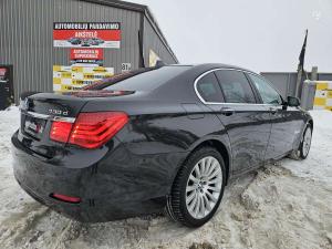 Grey BMW 730 2009 in Siauliai, with an engine capacity of 2.99 L and mileage of 315 thousand km for 9450 €, photo 8 on AUTOMOTO.COM.LV