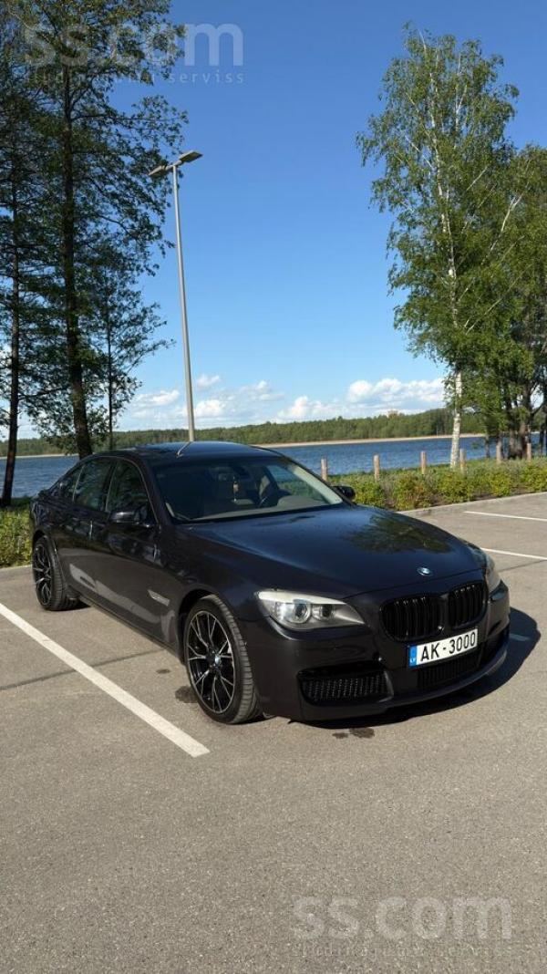 Pelēks BMW 730 2009 Daugavpils, ar dzinēja tilpumu 3.00 L un nobraukumu 324 tūkst. km par 9200 €, foto 6 vietnē AUTOMOTO.COM.LV