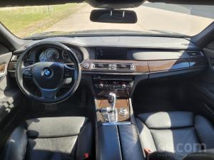 Pelēks BMW 730 2009 Rīga, ar dzinēja tilpumu 3.00 L un nobraukumu 225 tūkst. km par 7250 €, foto 6 vietnē AUTOMOTO.COM.LV