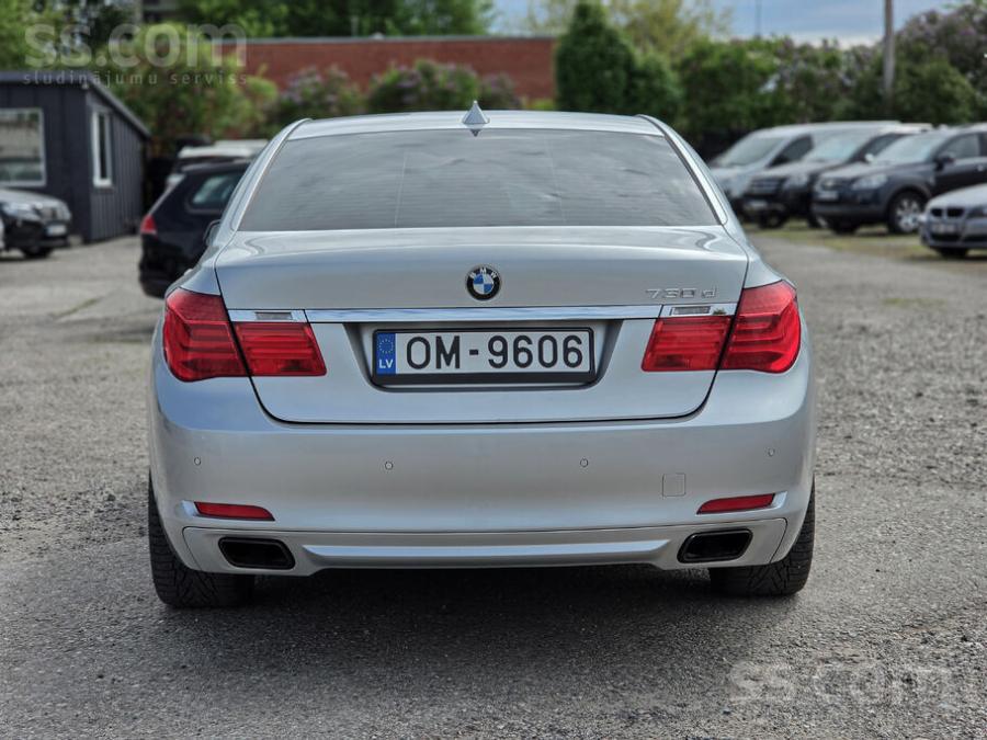 Pelēks BMW 730 2009 Liepāja, ar dzinēja tilpumu 3.00 L un nobraukumu 386 tūkst. km par 7600 €, foto 8 vietnē AUTOMOTO.COM.LV