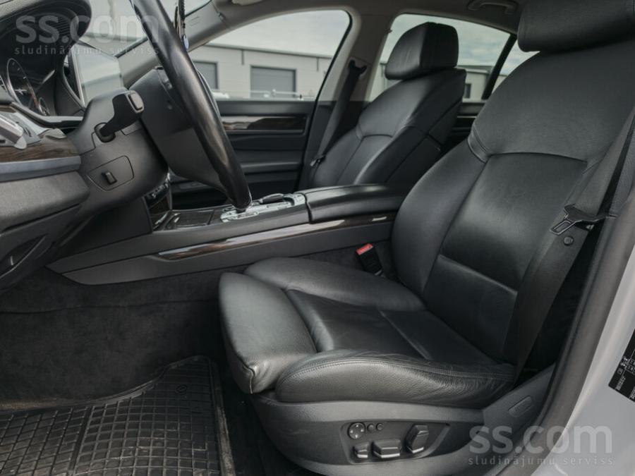 Pelēks BMW 730 2009 Liepāja, ar dzinēja tilpumu 3.00 L un nobraukumu 386 tūkst. km par 7600 €, foto 11 vietnē AUTOMOTO.COM.LV