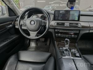 Pelēks BMW 730 2009 Liepāja, ar dzinēja tilpumu 3.00 L un nobraukumu 386 tūkst. km par 7600 €, foto 12 vietnē AUTOMOTO.COM.LV