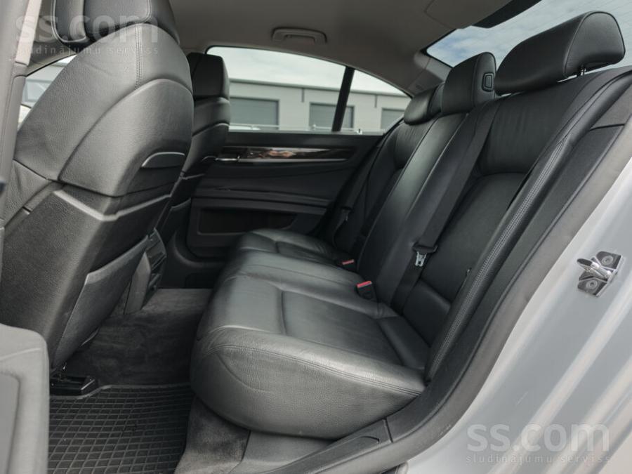 Pelēks BMW 730 2009 Liepāja, ar dzinēja tilpumu 3.00 L un nobraukumu 386 tūkst. km par 7600 €, foto 15 vietnē AUTOMOTO.COM.LV