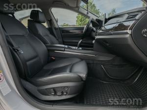 Pelēks BMW 730 2009 Liepāja, ar dzinēja tilpumu 3.00 L un nobraukumu 386 tūkst. km par 7600 €, foto 16 vietnē AUTOMOTO.COM.LV