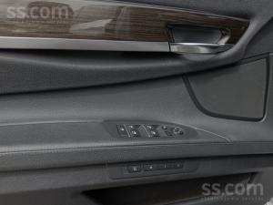 Pelēks BMW 730 2009 Liepāja, ar dzinēja tilpumu 3.00 L un nobraukumu 386 tūkst. km par 7600 €, foto 18 vietnē AUTOMOTO.COM.LV