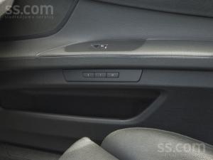 Pelēks BMW 730 2009 Liepāja, ar dzinēja tilpumu 3.00 L un nobraukumu 386 tūkst. km par 7600 €, foto 34 vietnē AUTOMOTO.COM.LV
