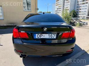 Grey BMW 730 2009 in Riga, with an engine capacity of 3.00 L and mileage of 350 thousand km for 7500 €, photo 6 on AUTOMOTO.COM.LV
