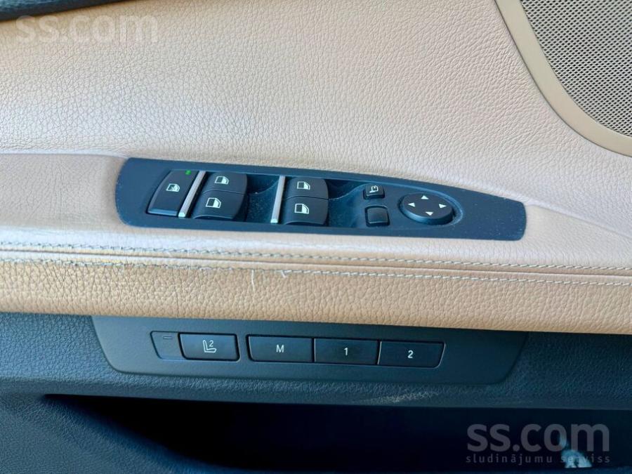 Grey BMW 730 2009 in Riga, with an engine capacity of 3.00 L and mileage of 350 thousand km for 7500 €, photo 10 on AUTOMOTO.COM.LV