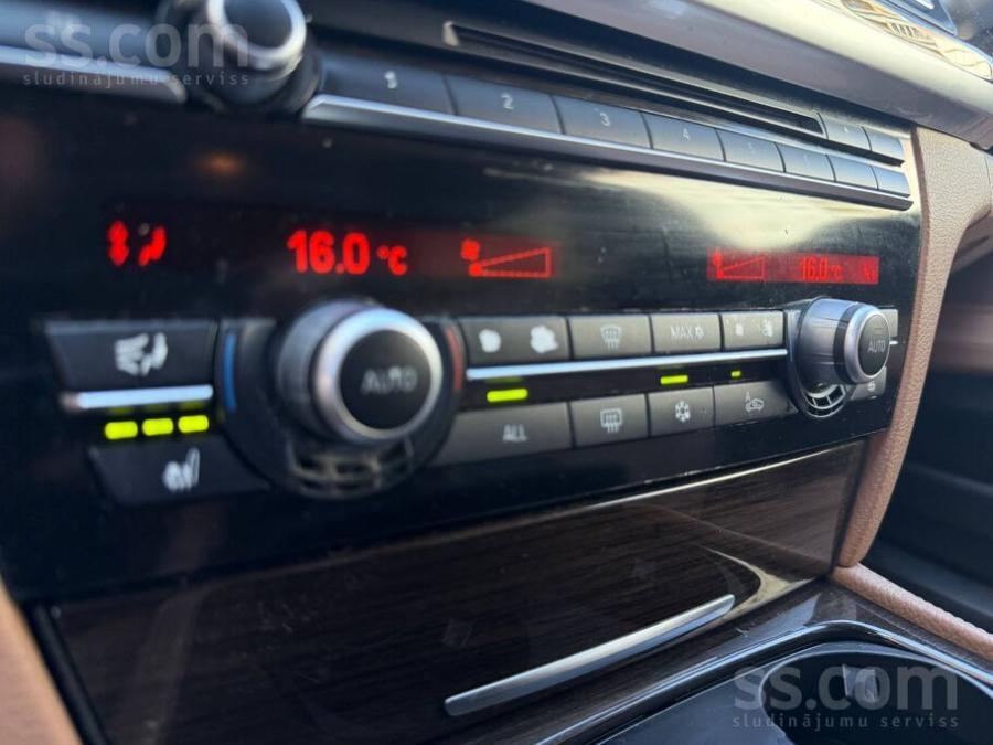 Grey BMW 730 2009 in Riga, with an engine capacity of 3.00 L and mileage of 350 thousand km for 7500 €, photo 14 on AUTOMOTO.COM.LV