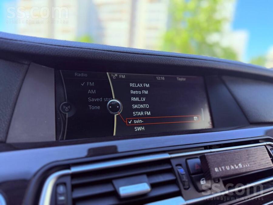 Grey BMW 730 2009 in Riga, with an engine capacity of 3.00 L and mileage of 350 thousand km for 7500 €, photo 16 on AUTOMOTO.COM.LV