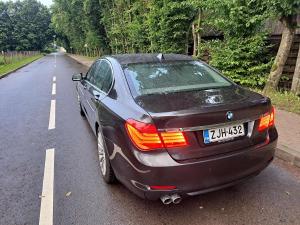 Grey BMW 730 2009 in Kedainiai, with an engine capacity of 2.99 L and mileage of 362 thousand km for 7650 €, photo 14 on AUTOMOTO.COM.LV