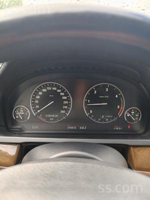 Pelēks BMW 730 2009 Talsi, ar dzinēja tilpumu 3.00 L un nobraukumu 316 tūkst. km par 9500 €, foto 21 vietnē AUTOMOTO.COM.LV
