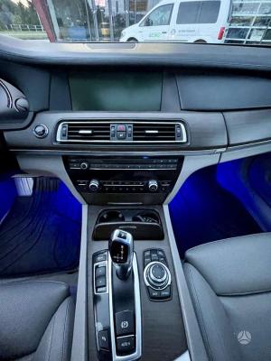 Pelēks BMW 730 2009 Kauņa, ar dzinēja tilpumu 3.00 L un nobraukumu 367 tūkst. km par 8500 €, foto 19 vietnē AUTOMOTO.COM.LV