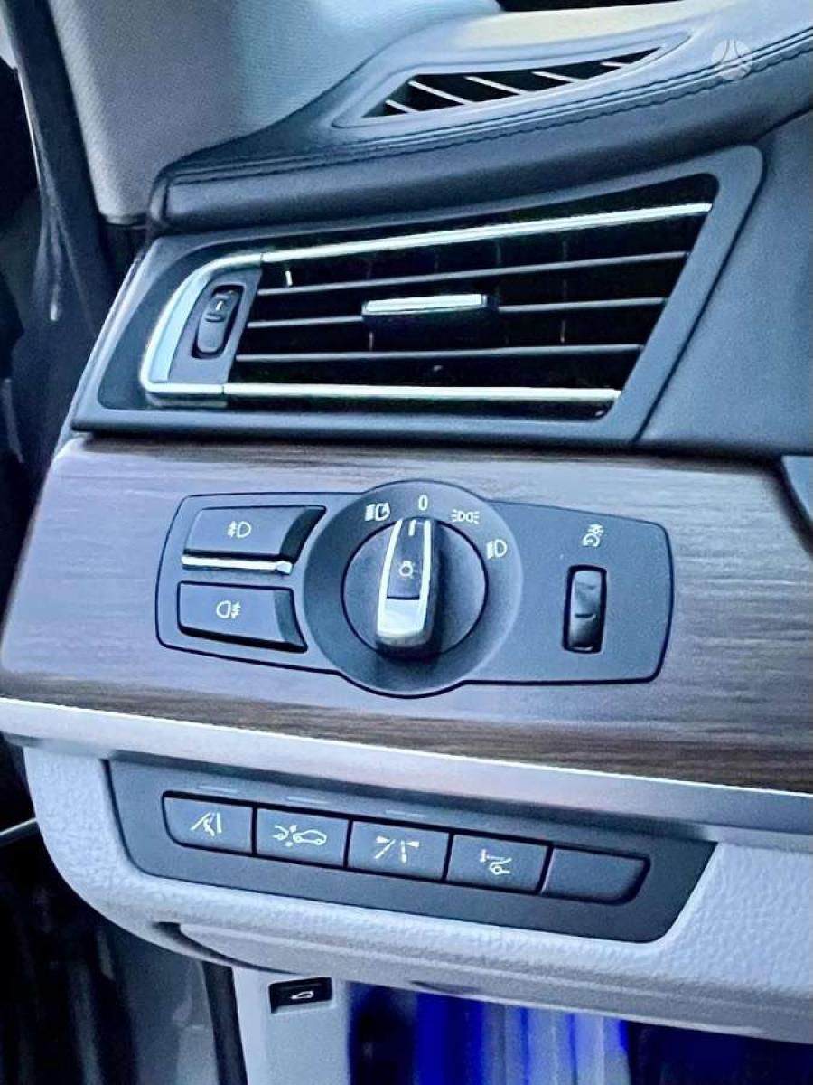 Pelēks BMW 730 2009 Kauņa, ar dzinēja tilpumu 3.00 L un nobraukumu 367 tūkst. km par 8500 €, foto 21 vietnē AUTOMOTO.COM.LV