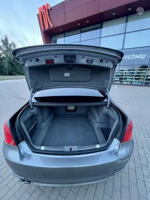Pelēks BMW 730 2009 Kauņa, ar dzinēja tilpumu 3.00 L un nobraukumu 367 tūkst. km par 8500 €, foto 23 vietnē AUTOMOTO.COM.LV