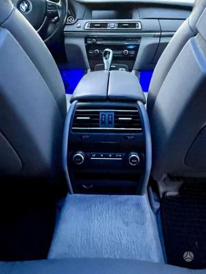 Pelēks BMW 730 2009 Kauņa, ar dzinēja tilpumu 3.00 L un nobraukumu 367 tūkst. km par 8500 €, foto 25 vietnē AUTOMOTO.COM.LV
