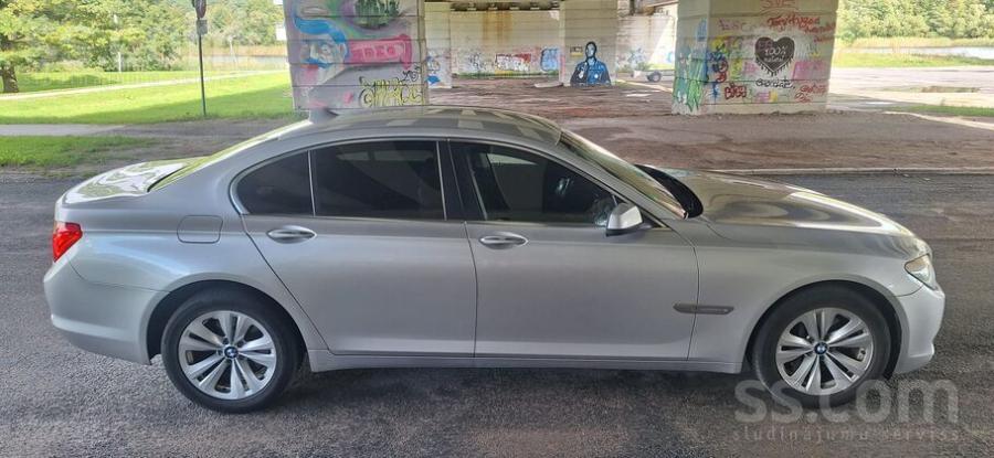 Pelēks BMW 730 2009 Tallina, ar dzinēja tilpumu 3.00 L un nobraukumu 245 tūkst. km par 8500 €, foto 6 vietnē AUTOMOTO.COM.LV
